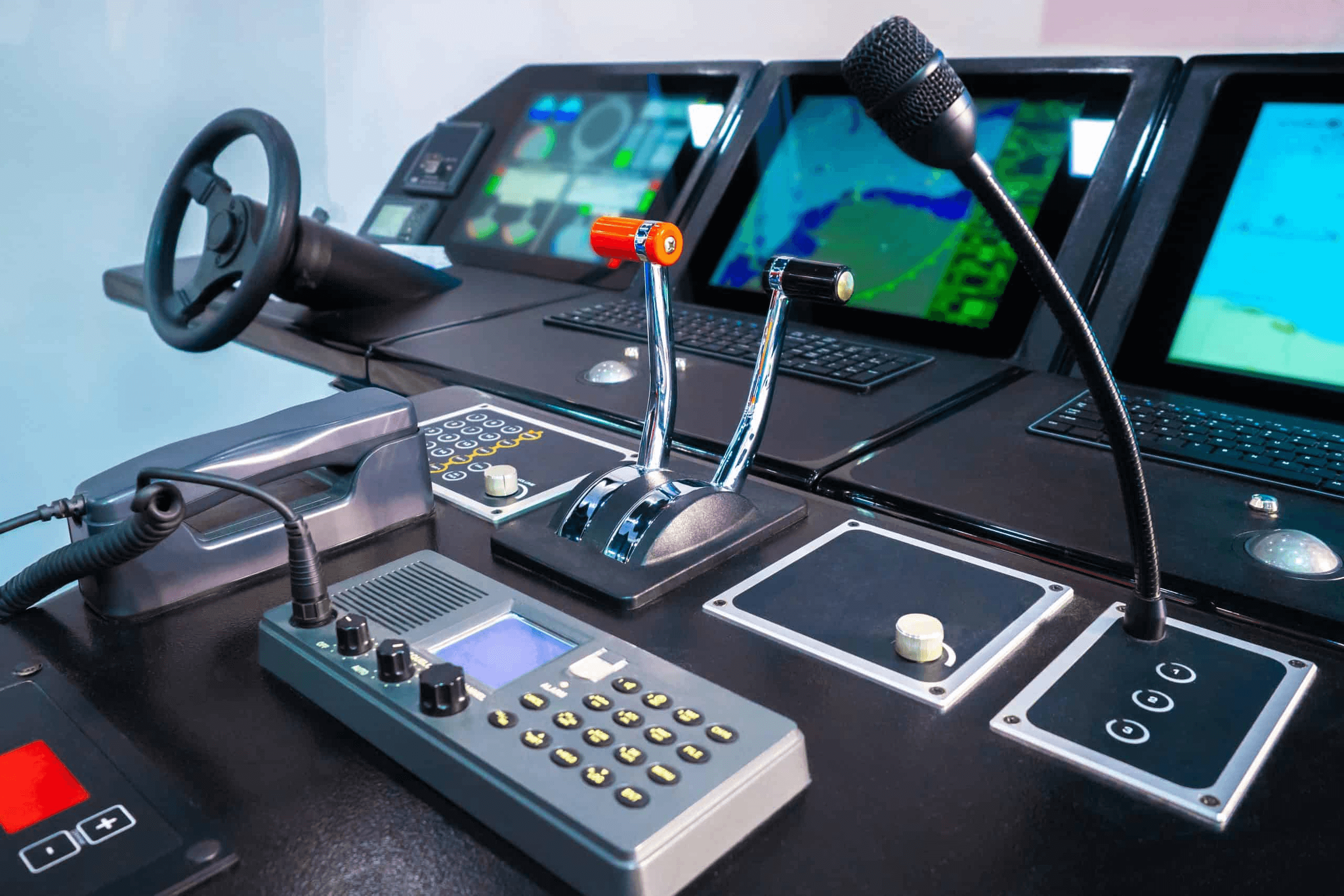 Revolutionizing the Marine Industry with Electronic Displays