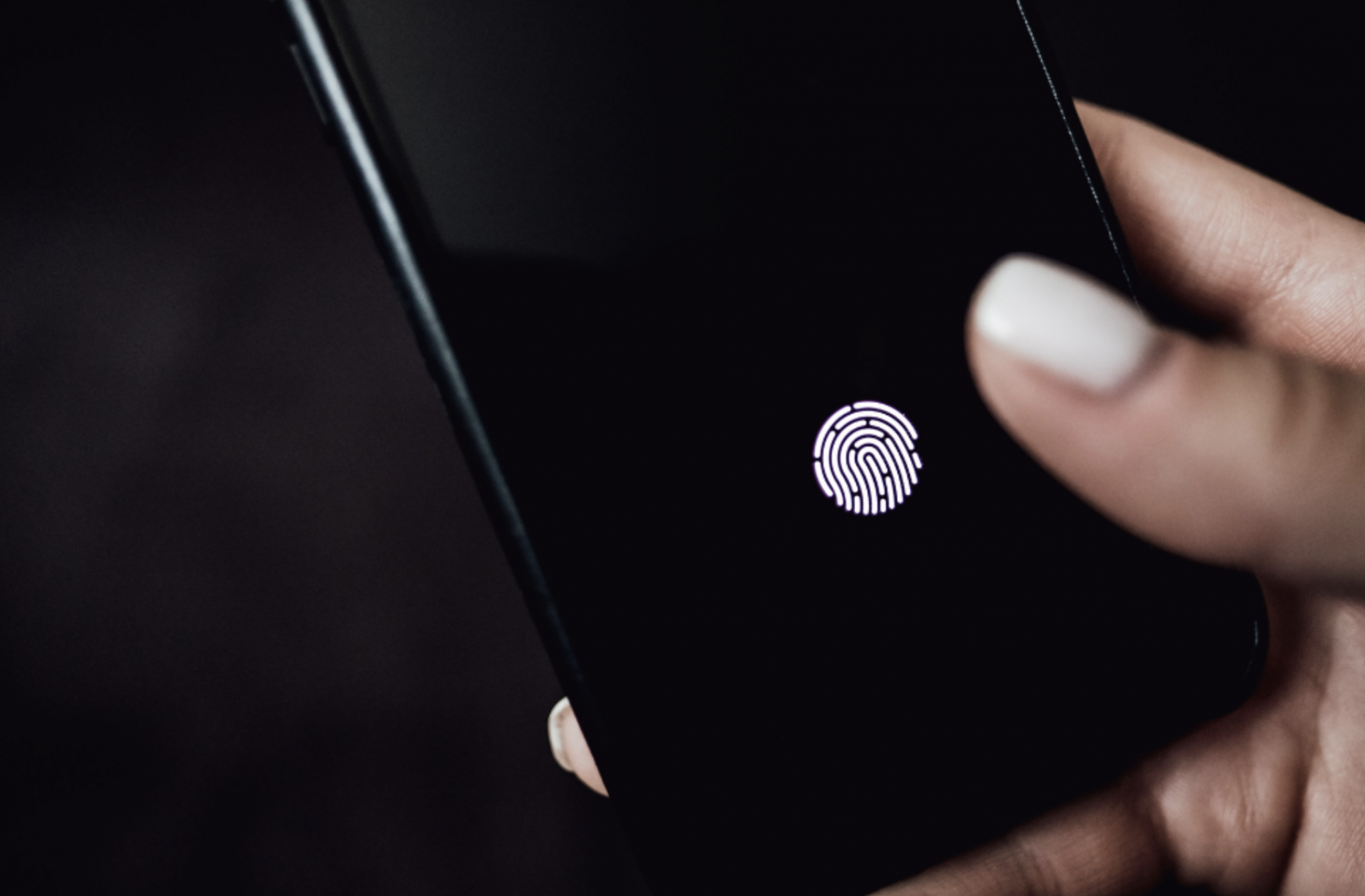 Experts Agree: Display Fingerprint Beats Face ID